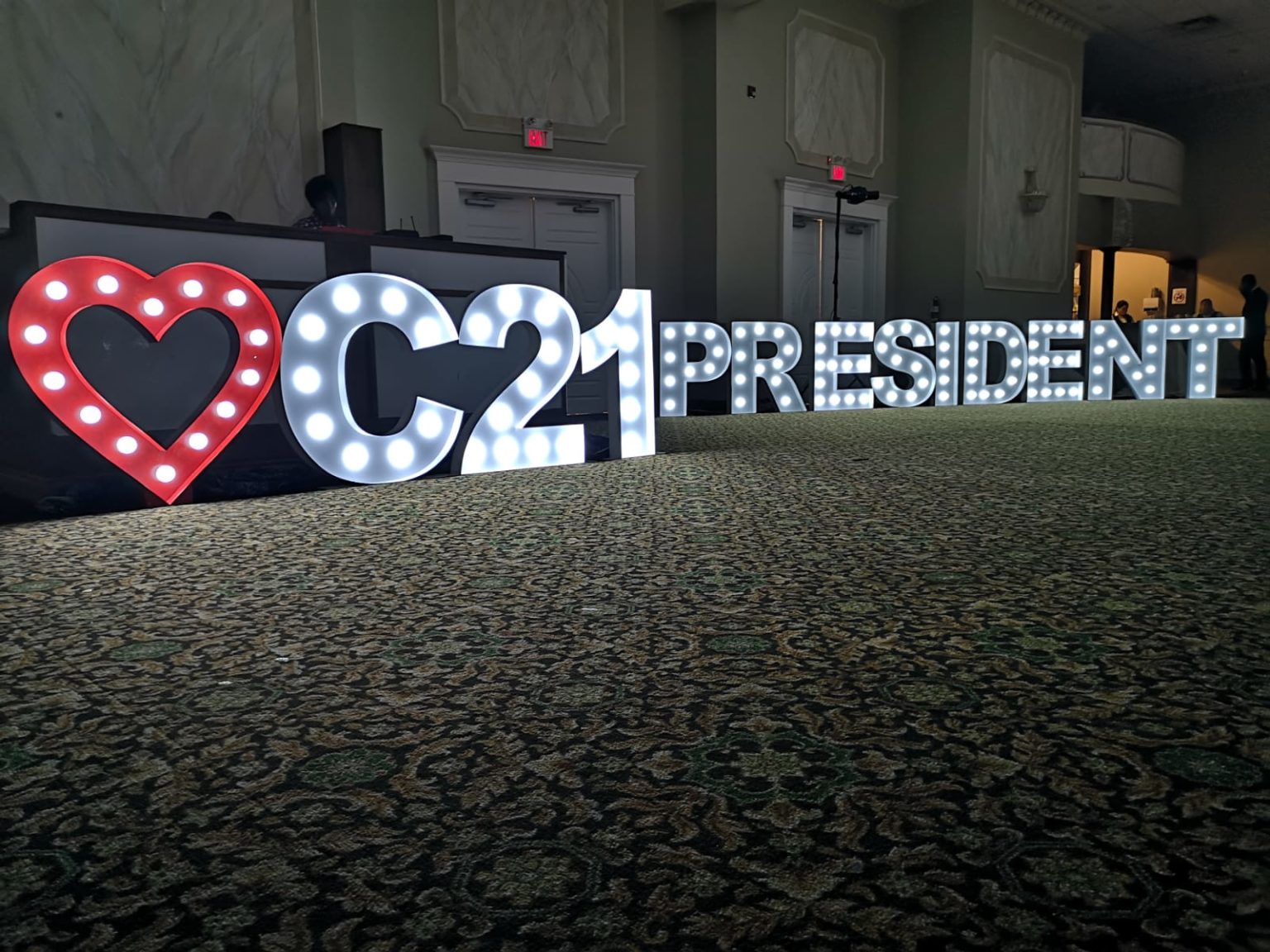 Marquee Letters Toronto | Light up Marquee Letters | 4ft Marquee Letters
